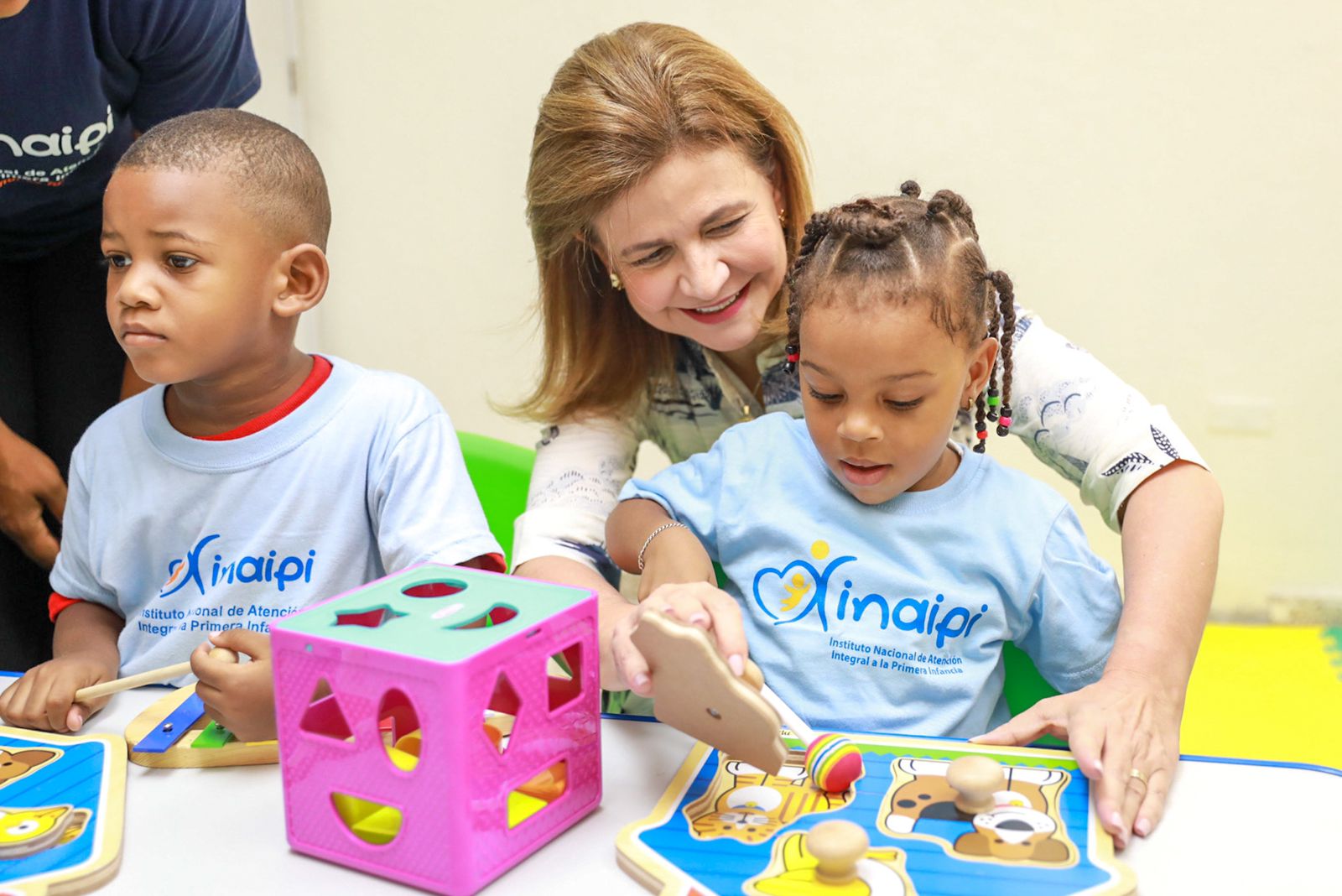 Vicepresidenta y directora INAIPI inauguran CAIPI comunitario en Sabana ...