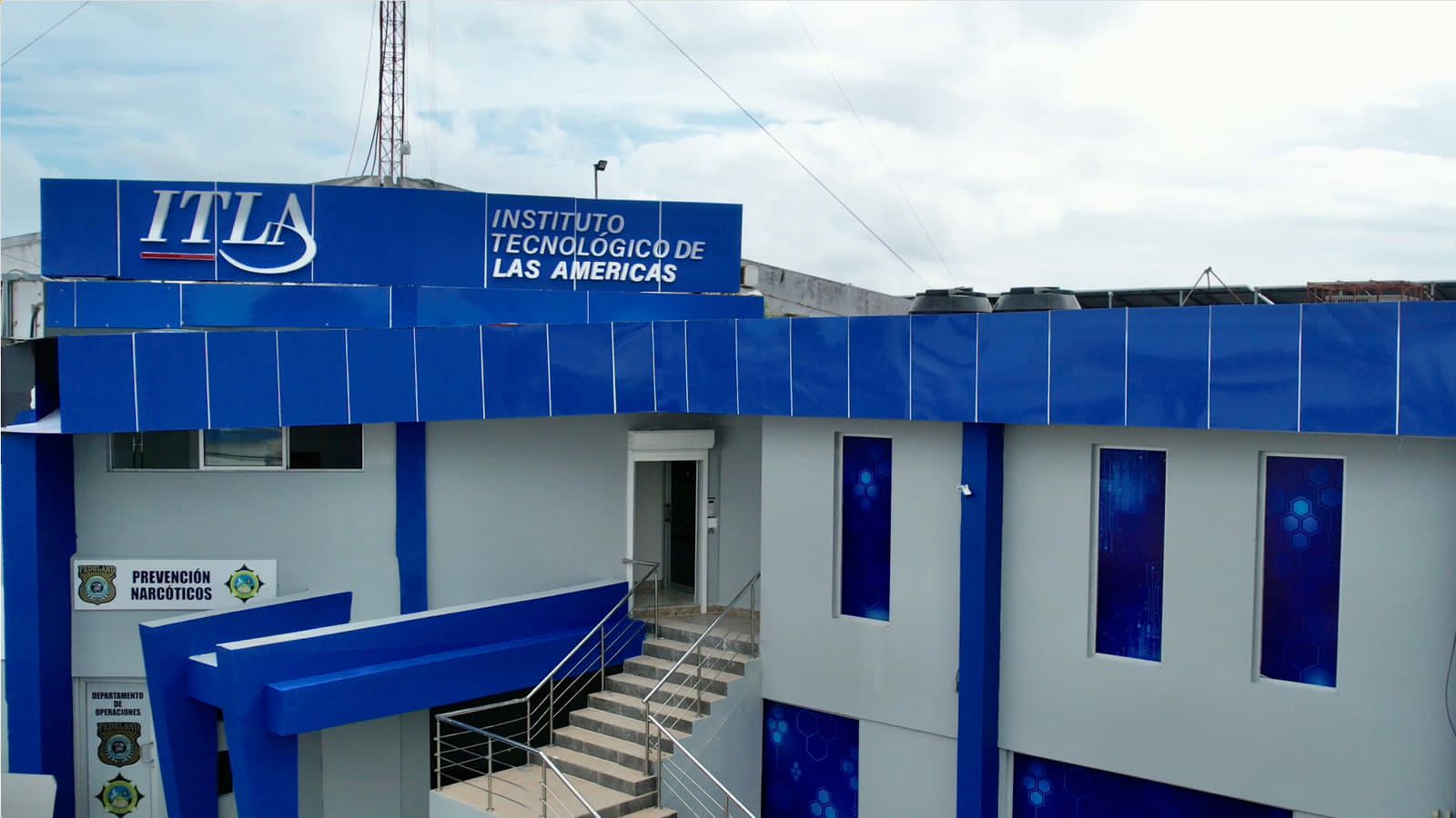 Presidente Abinader inaugura en Nagua nuevas instalaciones ITLA ...