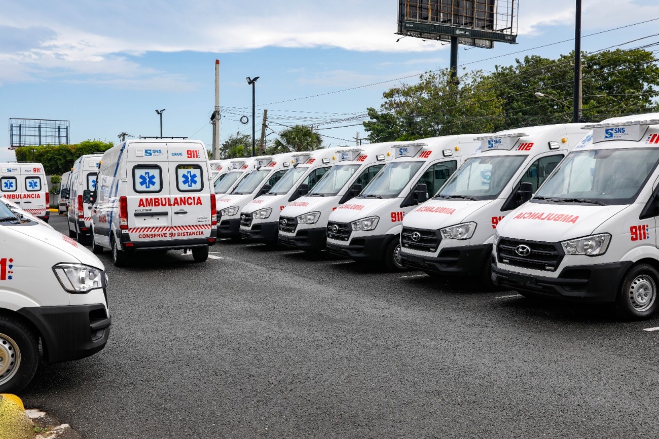 Sistema 911 entrega 33 nuevas ambulancias al SNS para fortalecer las ...