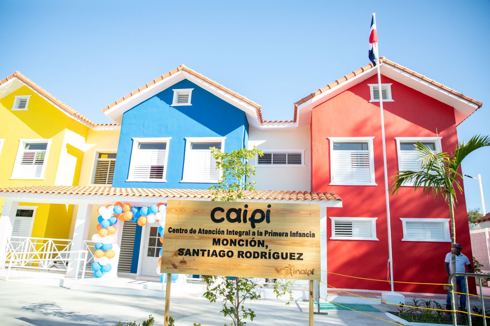 Presidente Luis Abinader inaugura nueva estancia infantil en Monción ...