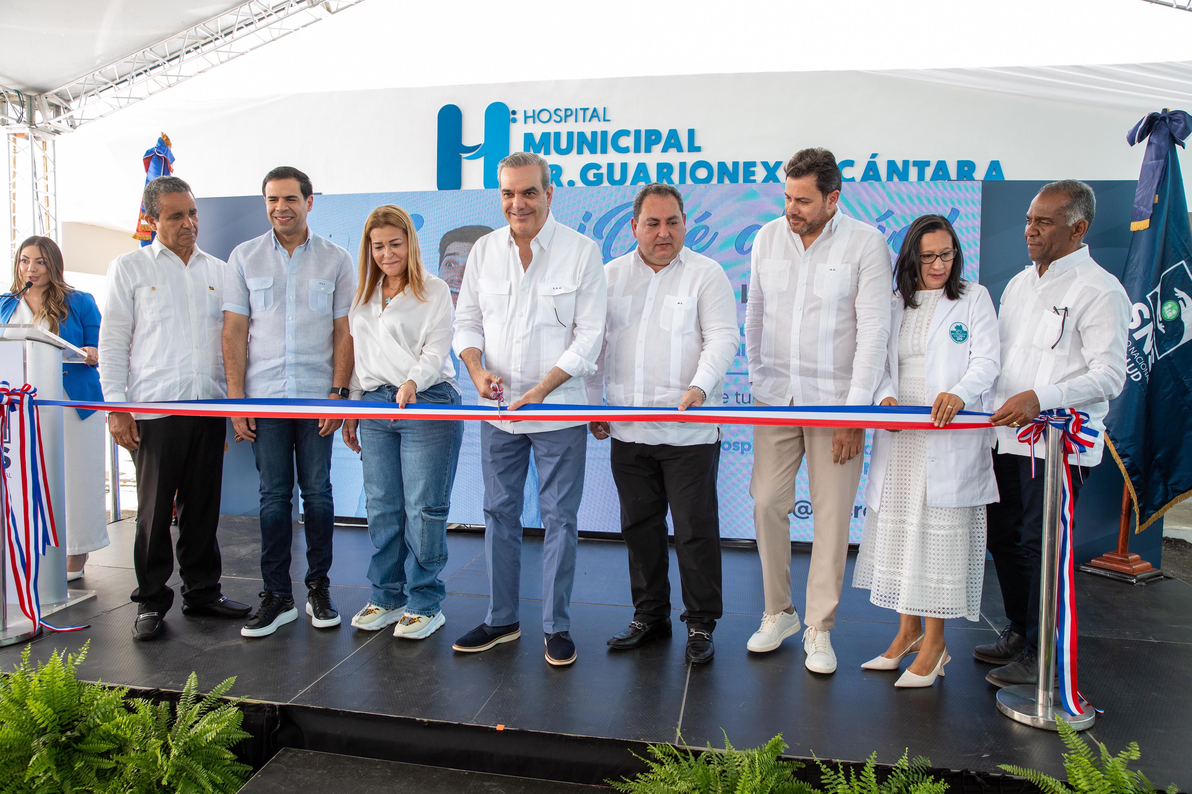 Presidente Luis Abinader entrega ampliación de la Emergencia y el ...