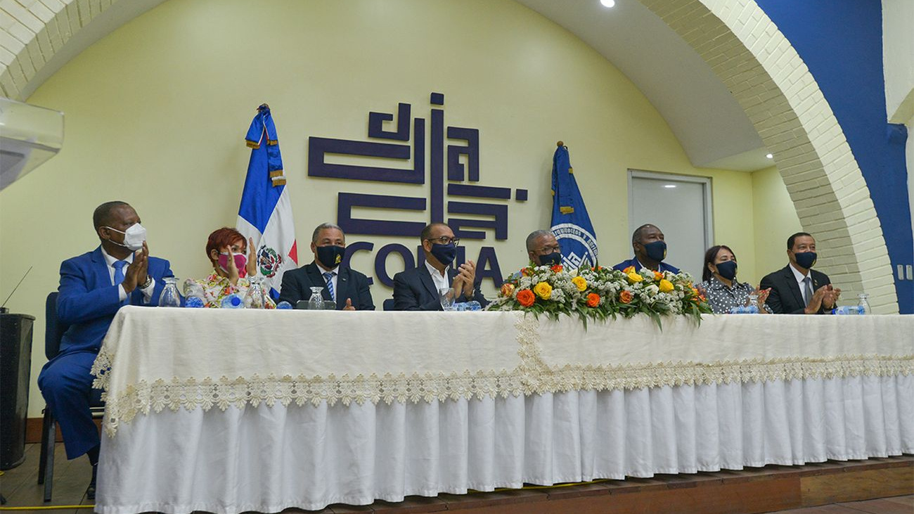 MOPC anuncia en el CODIA vasto plan de construcciones en ...