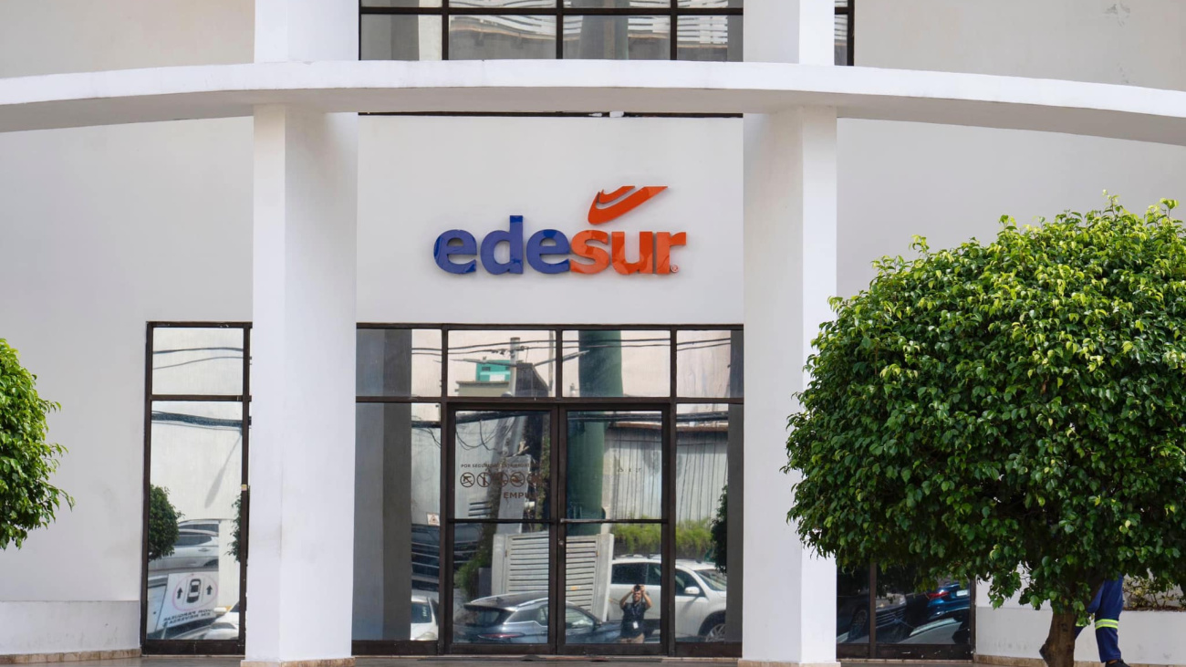 Edesur mejora voltaje en comunidades de San Cristóbal, con una ...